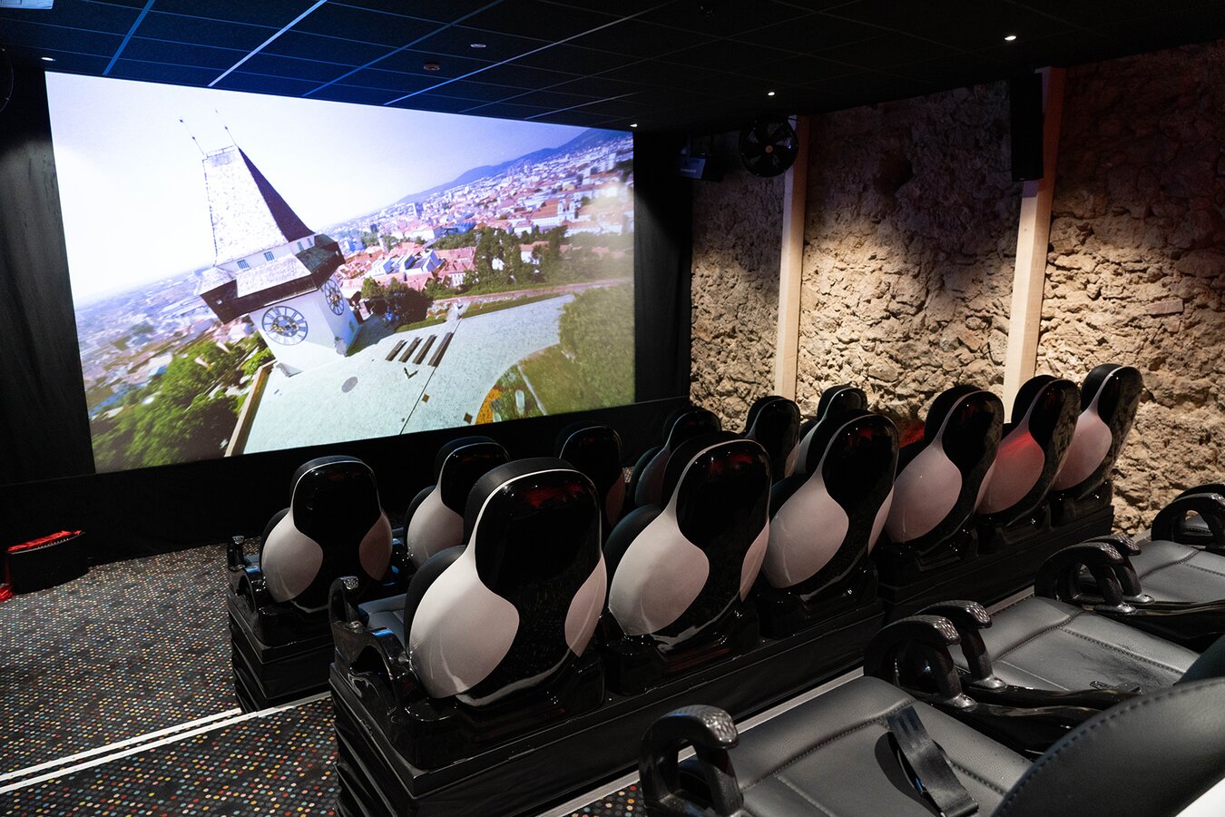 The Flight Graz 4D | 4D-Kinoerlebnis in der Steiermark